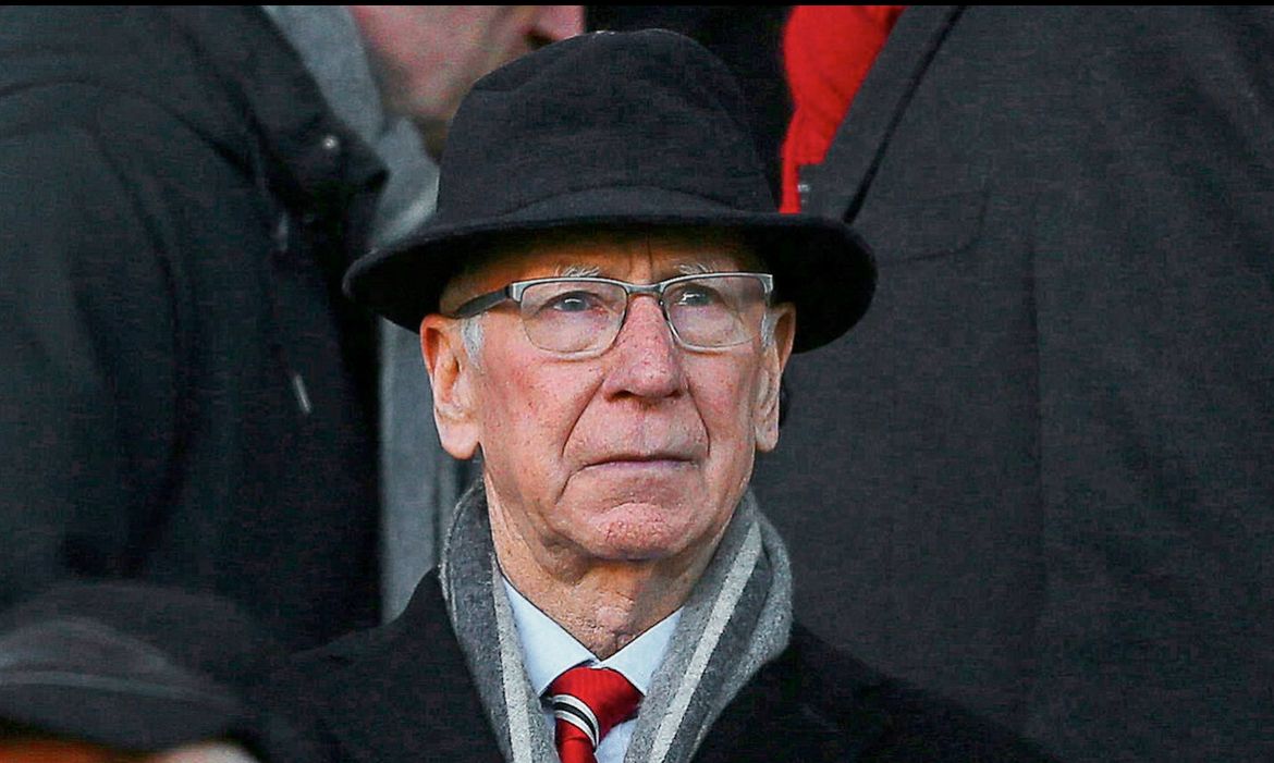 La leyenda del fútbol inglés Bobby Charlton, murió a los 86 años - La ...